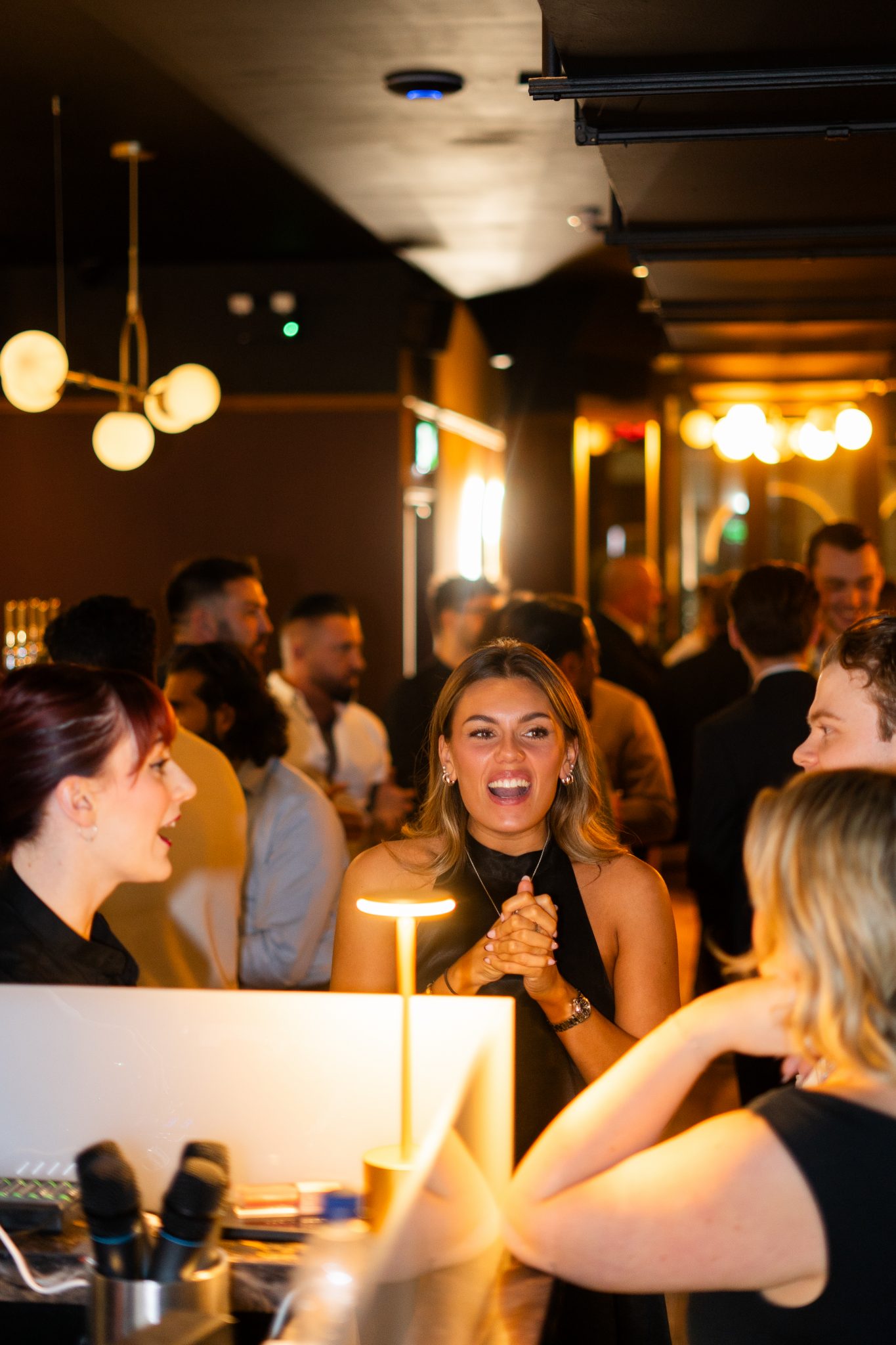 The 1 Bar Shoreditch | Live Music & Cocktails Every Day!